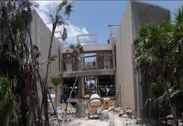 Clausuran construcciones en Tulum