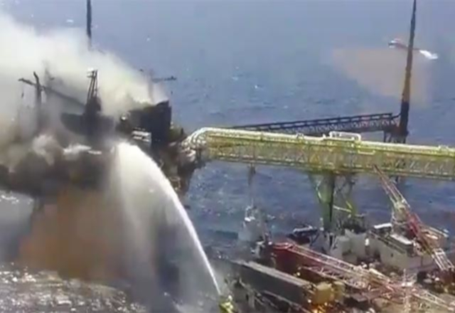 Confirma Pemex 5 muertos en explosión de plataforma