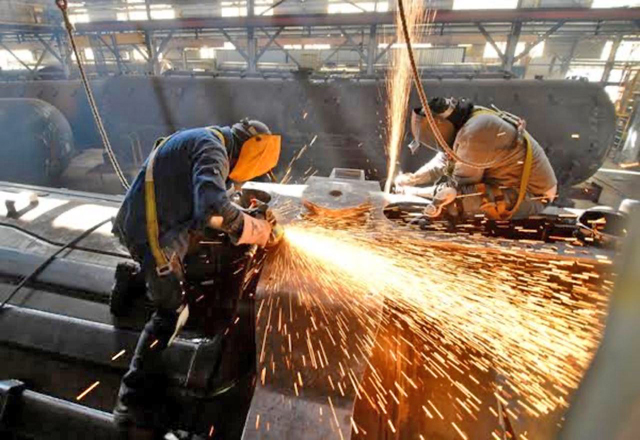 Mujeres soldadoras cambian su mundo y generan amplias probabilidades de ...