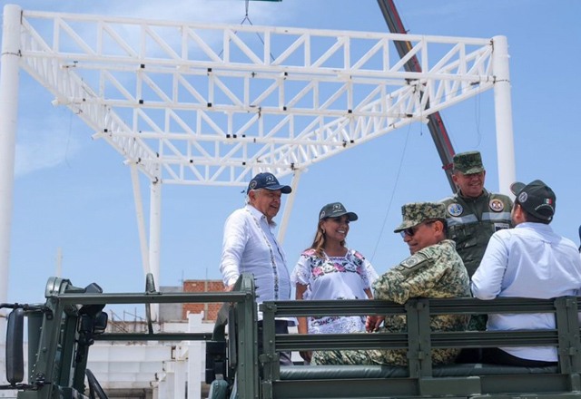 AMLO supervisa avances en la construcción del Aeropuerto Internacional de Tulum
