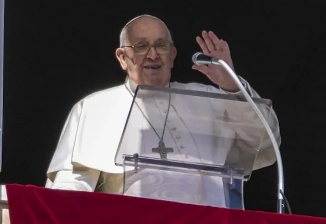 Papa Francisco presenta «un cuadro clínico complejo»; será prolongada su hospitalización